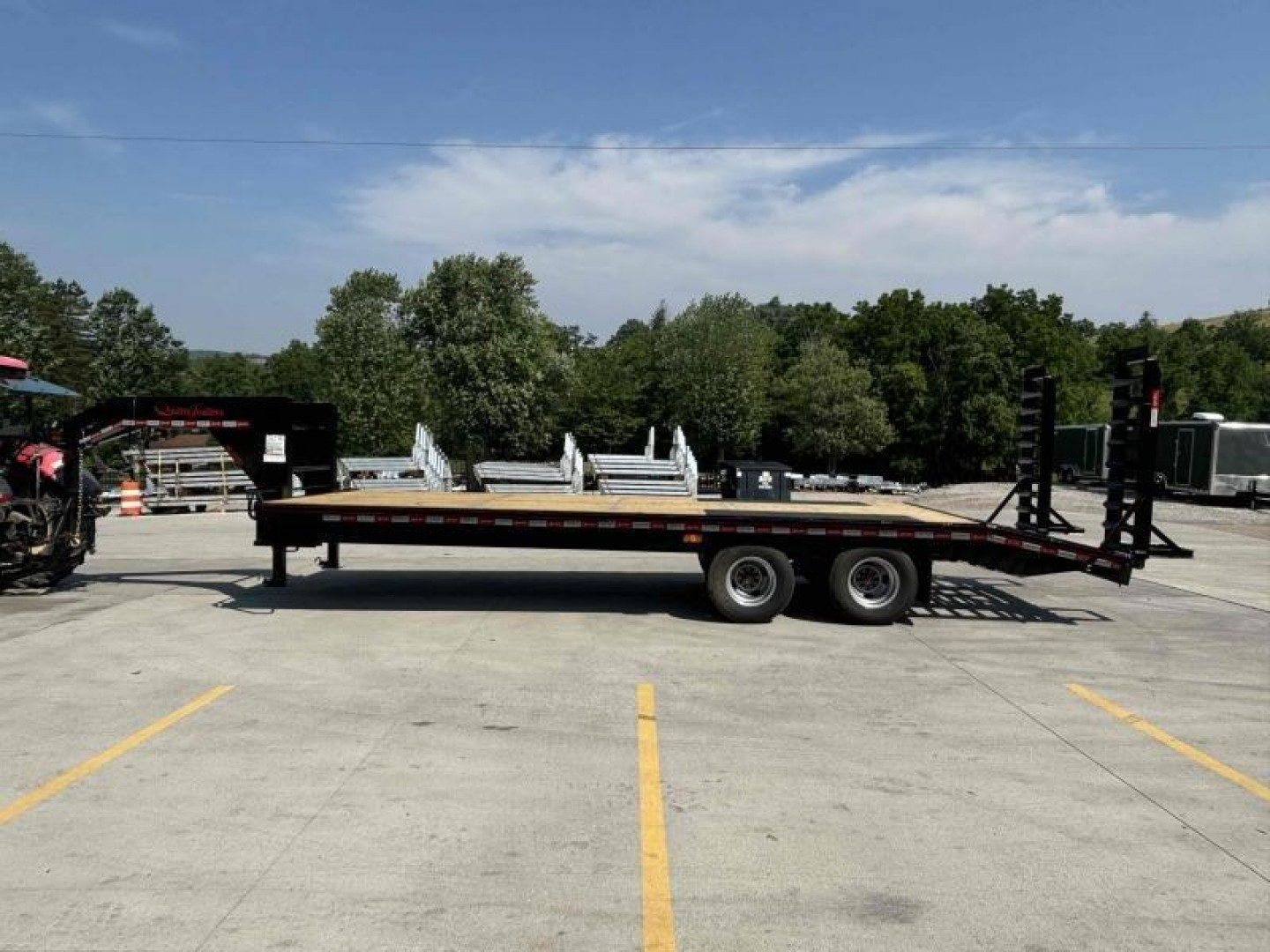 New 2025 Quality Trailers 25' Gooseneck (20' + 5' Pop Up Dove Tail ...