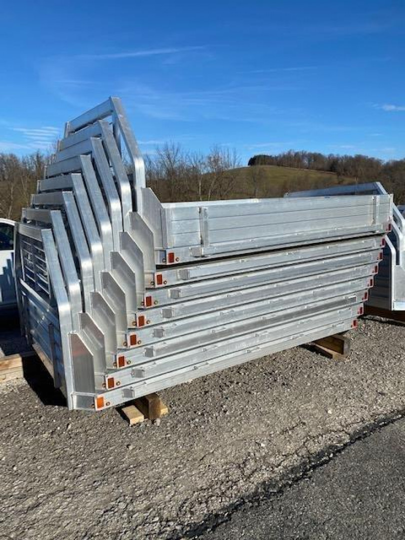 New 2025 Aluma 81106 Aluminum Truck Bed 6'9" X 8'10" (81" X 106") (For ...