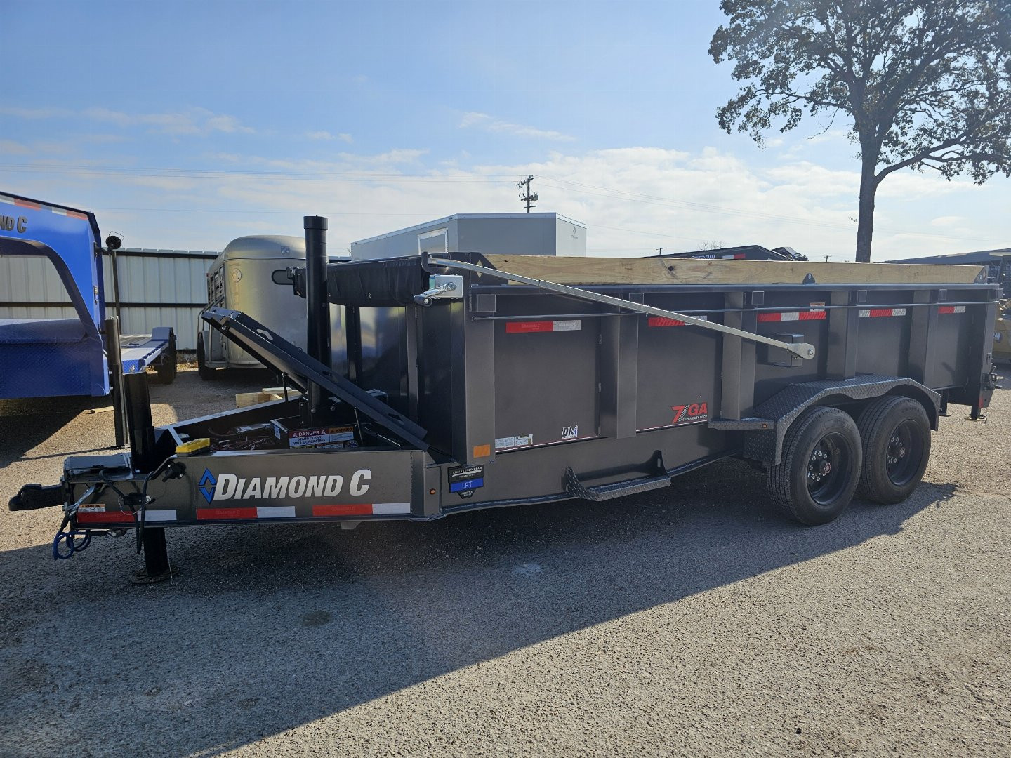 Dump Trailers - Lloyd Trailer in Waco, TX