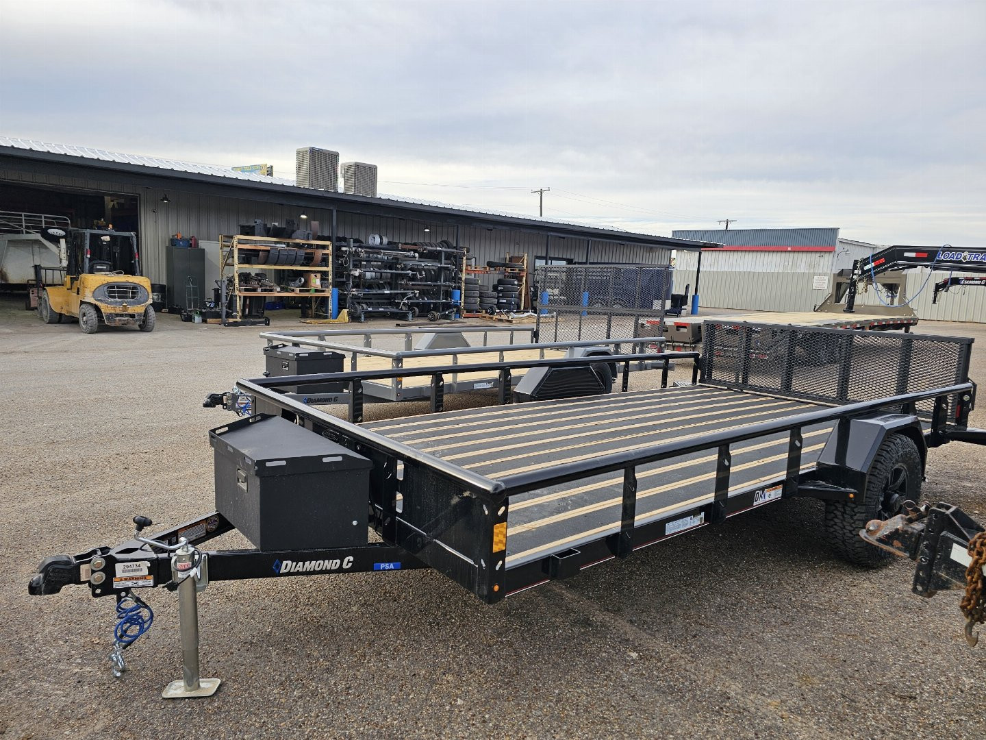New 2025 Diamond C Trailers PSA135 14X83 VENTURE SERIES Utility Trailer ...