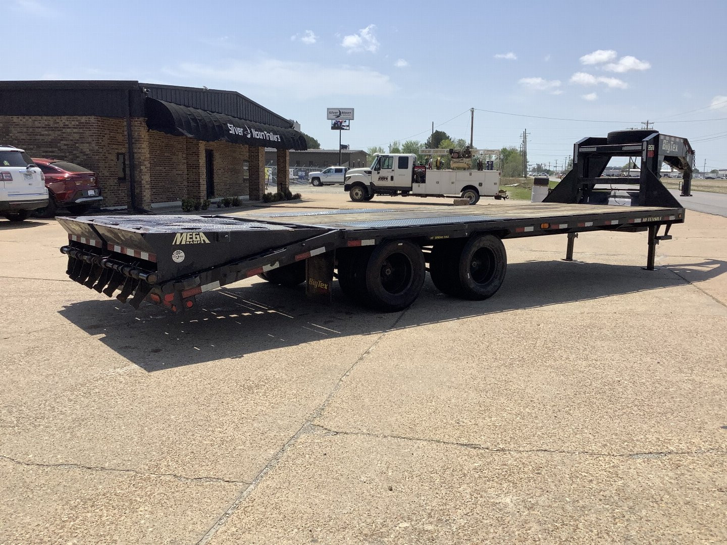 Browse Pre-Owned in Jonesboro, AR | Silver Moon Trailers