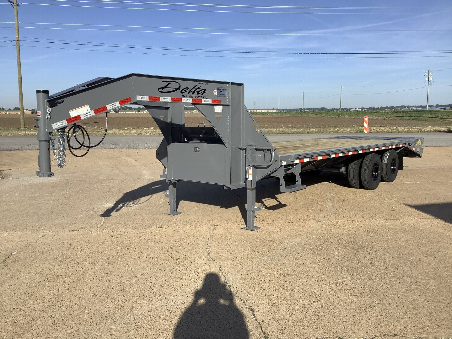 New 2025 Delta Trailers 20+5 (23.4K) Gooseneck Flatbed Trailer ...