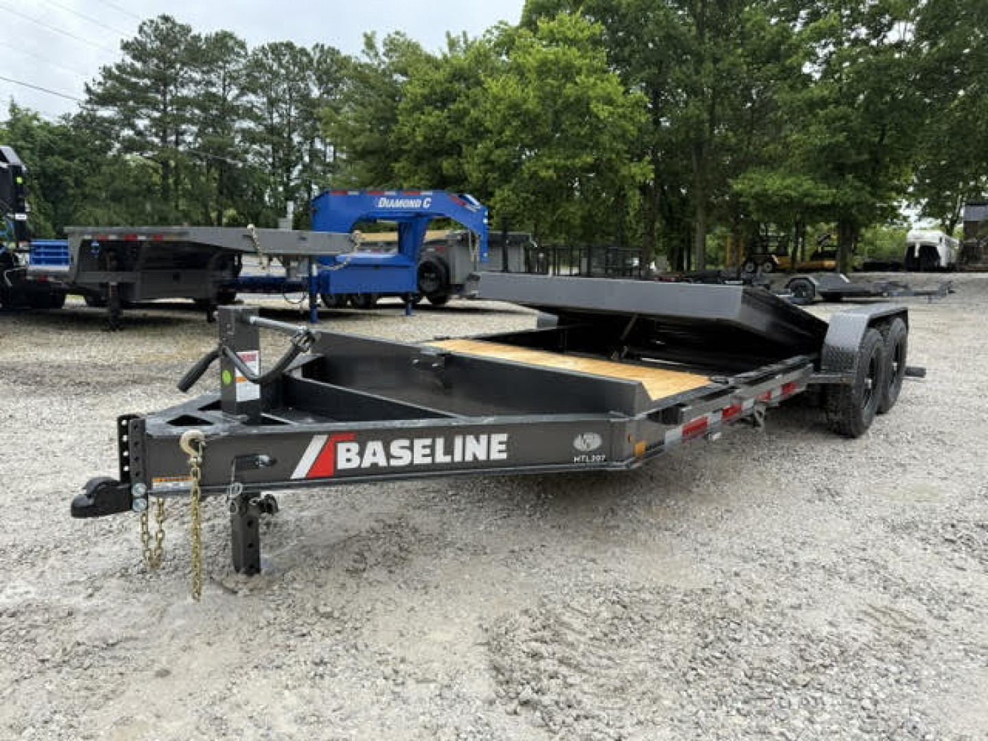 New 2025 Diamond C Trailers HTL 207 Package 20'X82" Baseline Tilt ...