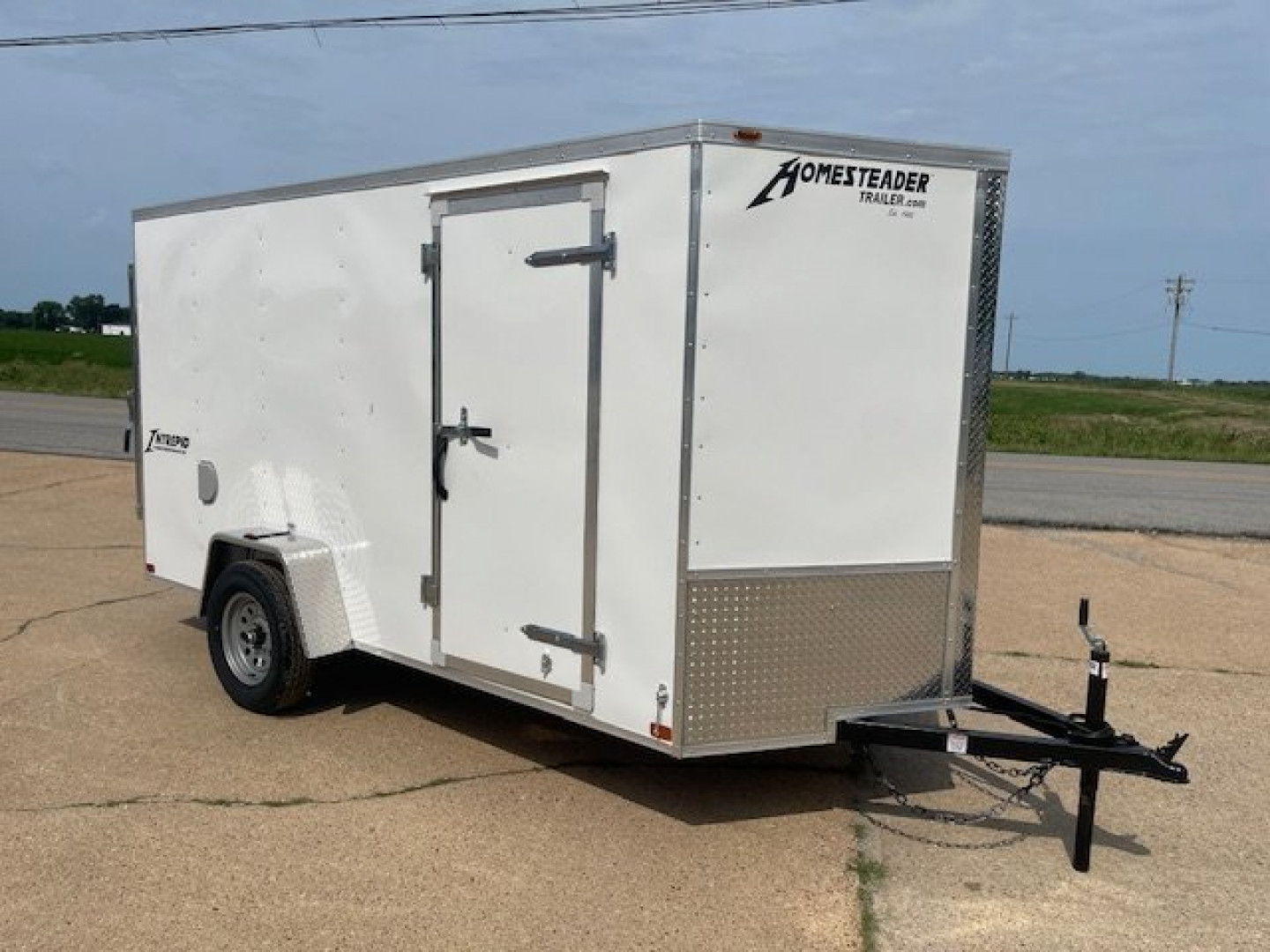 Browse Cargo Enclosed in Jonesboro, AR | Silver Moon Trailers
